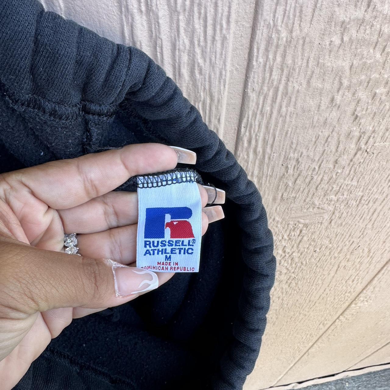 Russell sweats simple and clean - Depop