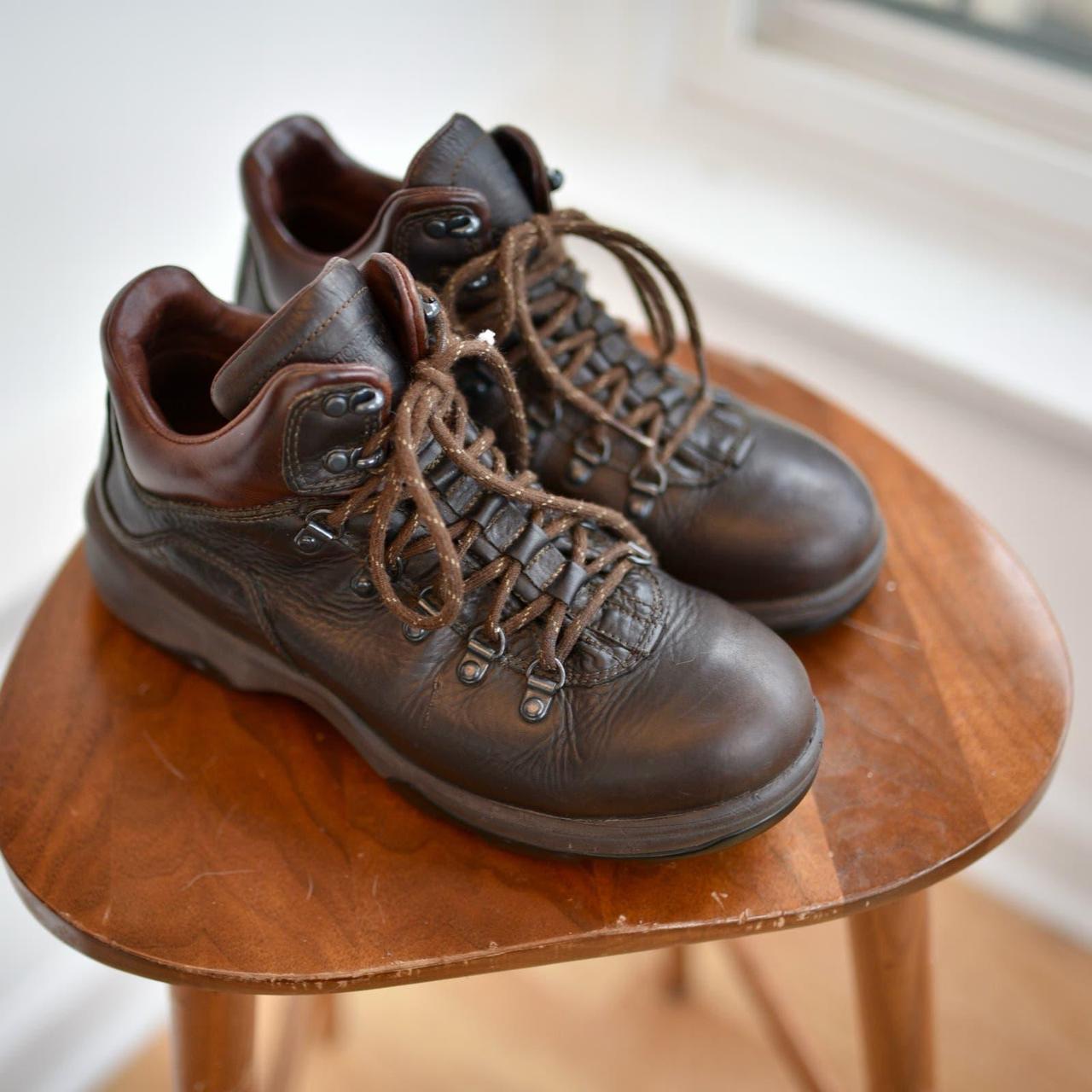 Rare National Geographic Leather Hiking Boots Sz... - Depop