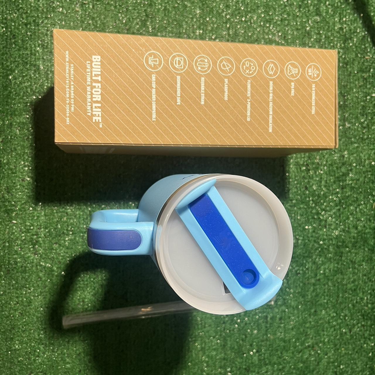 Winter Stanley Quencher H2.0 FlowState Tumbler 40oz... - Depop