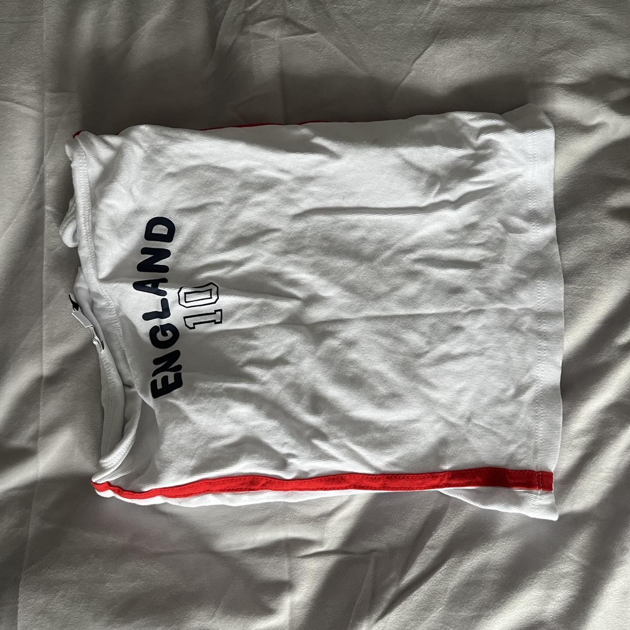 White Subdued England Tube Top size S - Depop