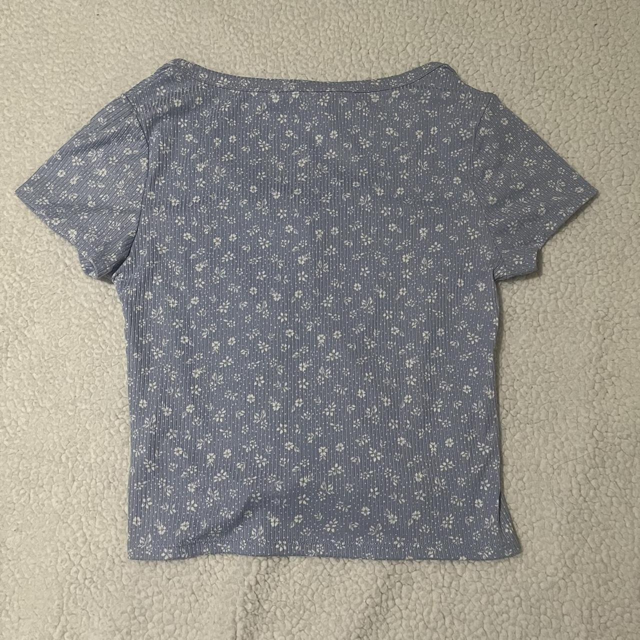 Large Pink rose floral top - Depop