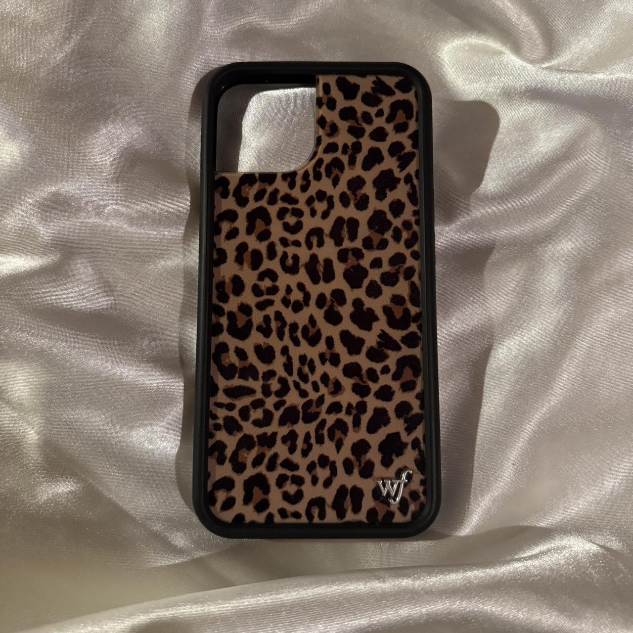 Meow wildflower case 🐆🖤 No PayPal payments please... - Depop