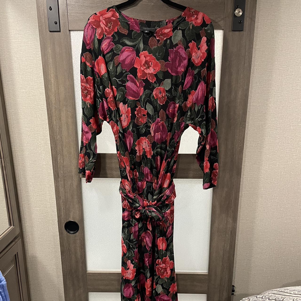 Vintage Carole Little Floral dress size 14. Ties in... - Depop