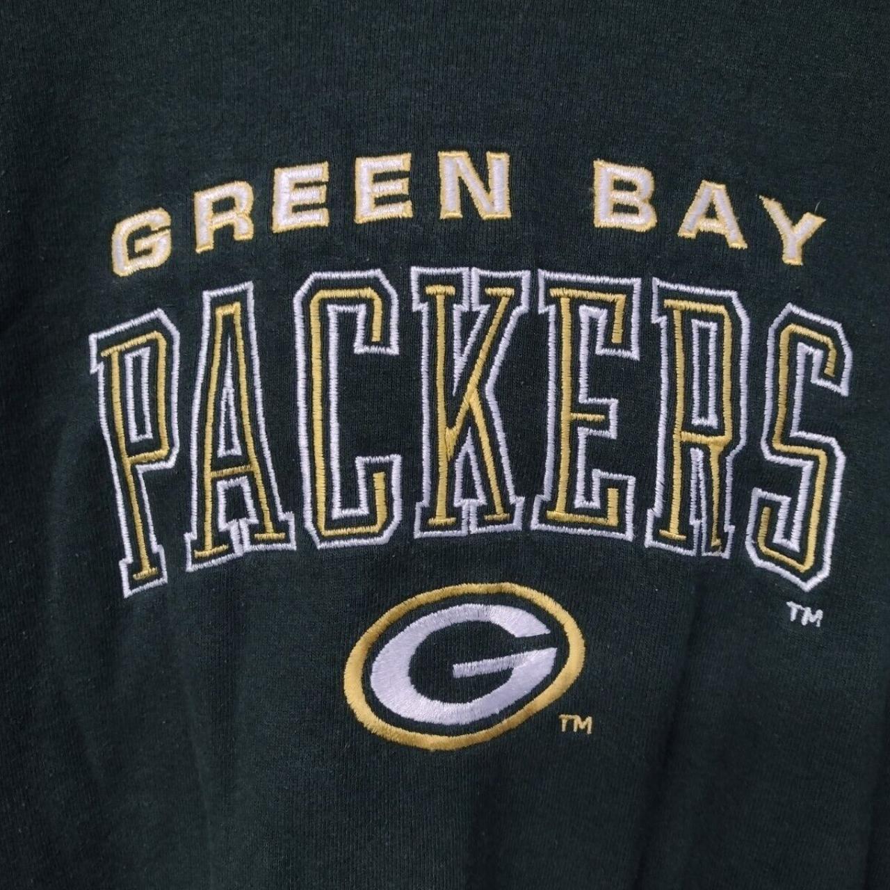 THRIFT CADE!! Offered here is this Vintage Pro... - Depop