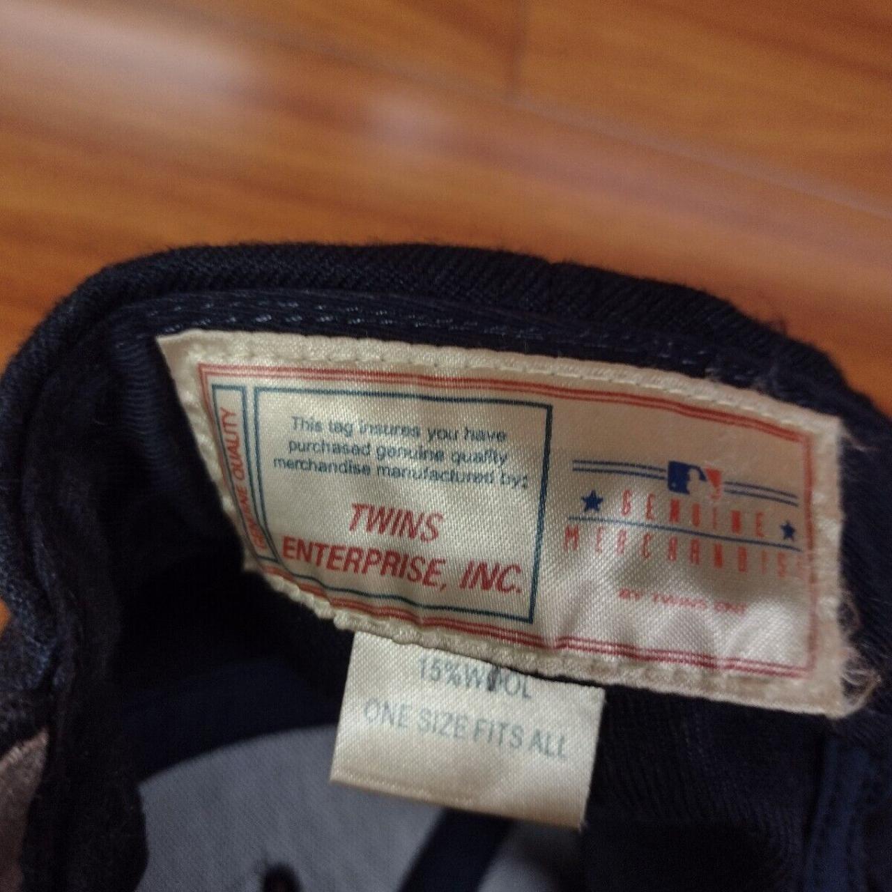 THRIFT CADE!! Offered here is this Men's San Diego... - Depop