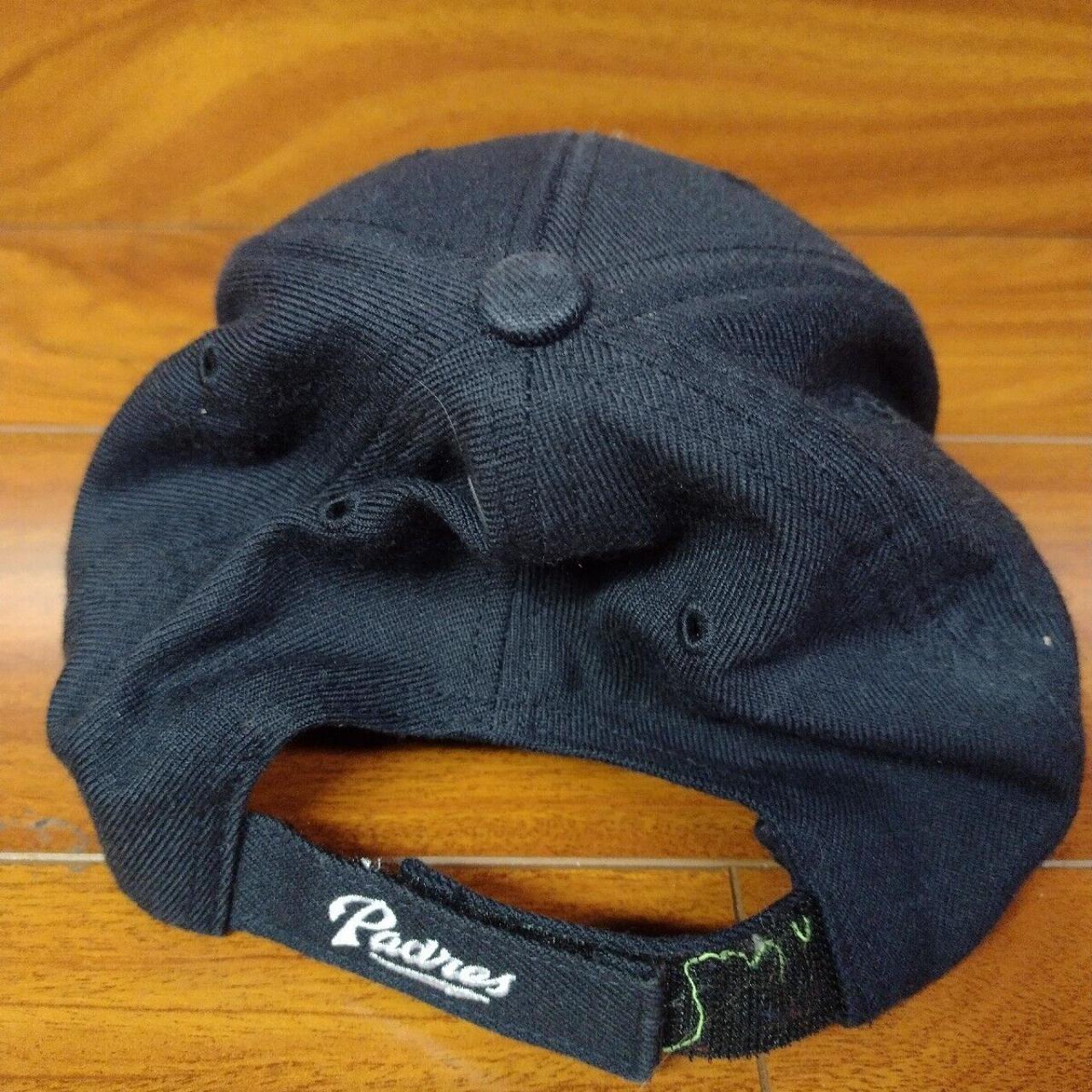 THRIFT CADE!! Offered here is this Men's San Diego... - Depop