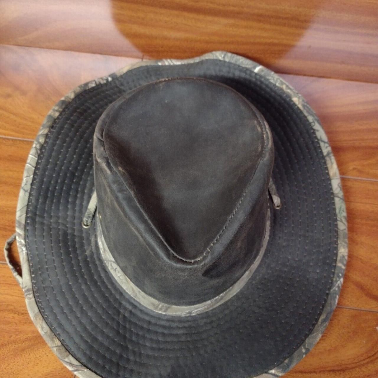 THRIFT CADE!! Offered here is this Men's Legendary... - Depop