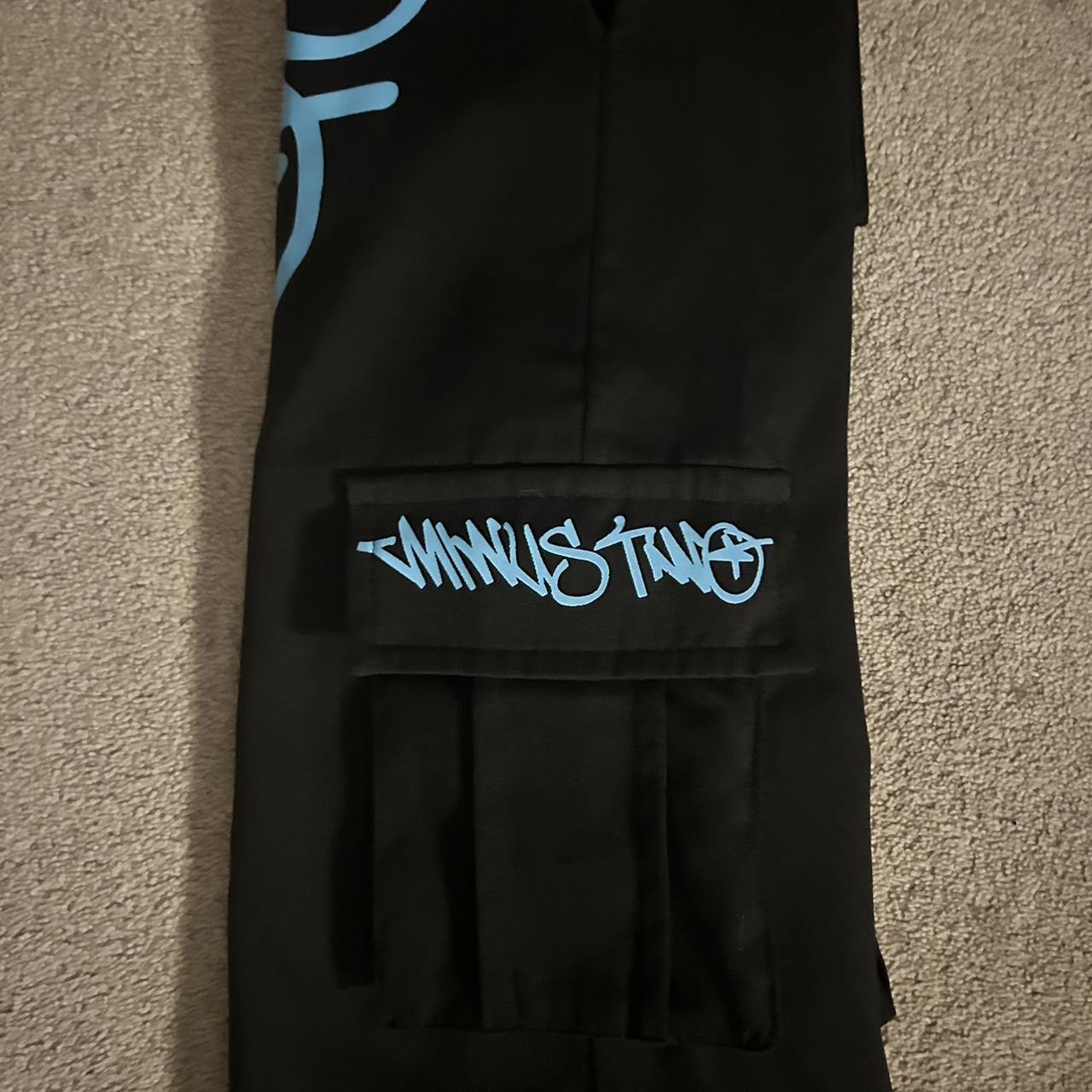 Minus Two cargos (M) ‼️FAKE‼️ - Depop