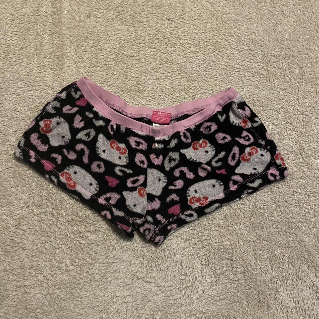 hello kitty short pjs sleep wears🎀 •L - Depop