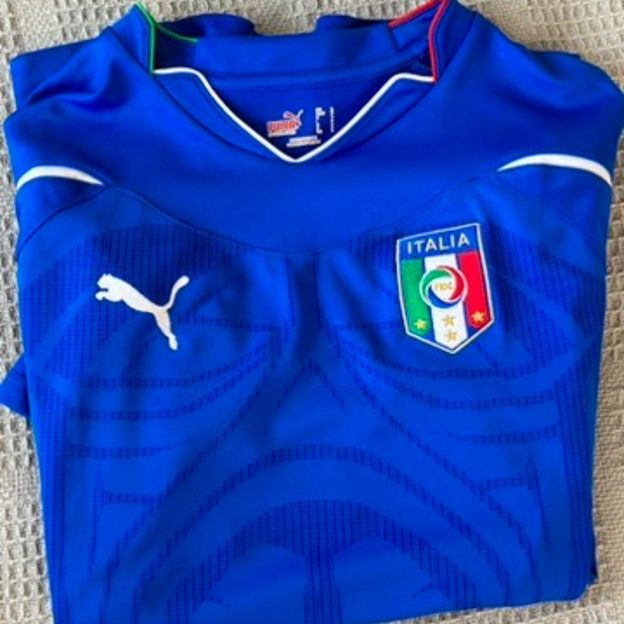 Puma Italy Mens Soccer Adult Large Jersey Excellent... - Depop