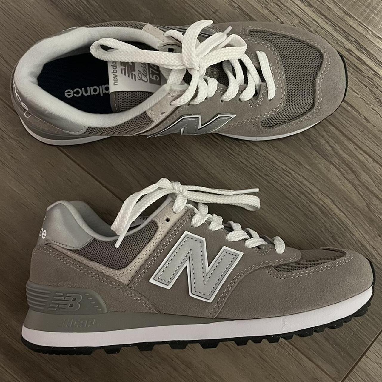 Womens 574 Core - Depop