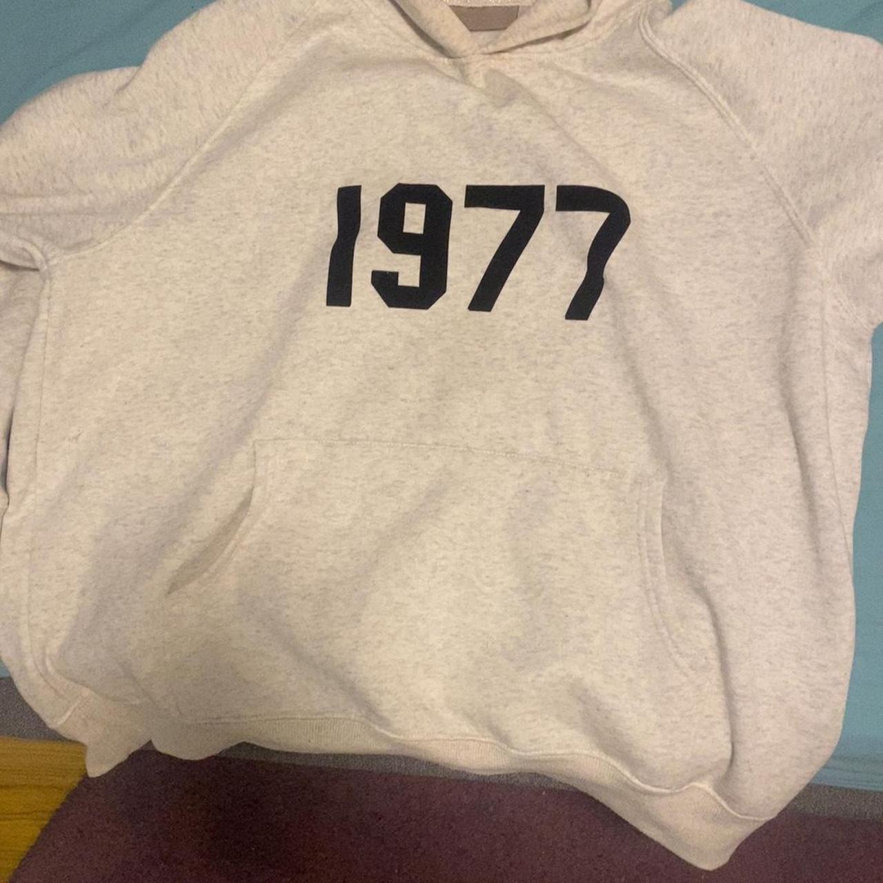 essentials 1977 hoodie - Depop