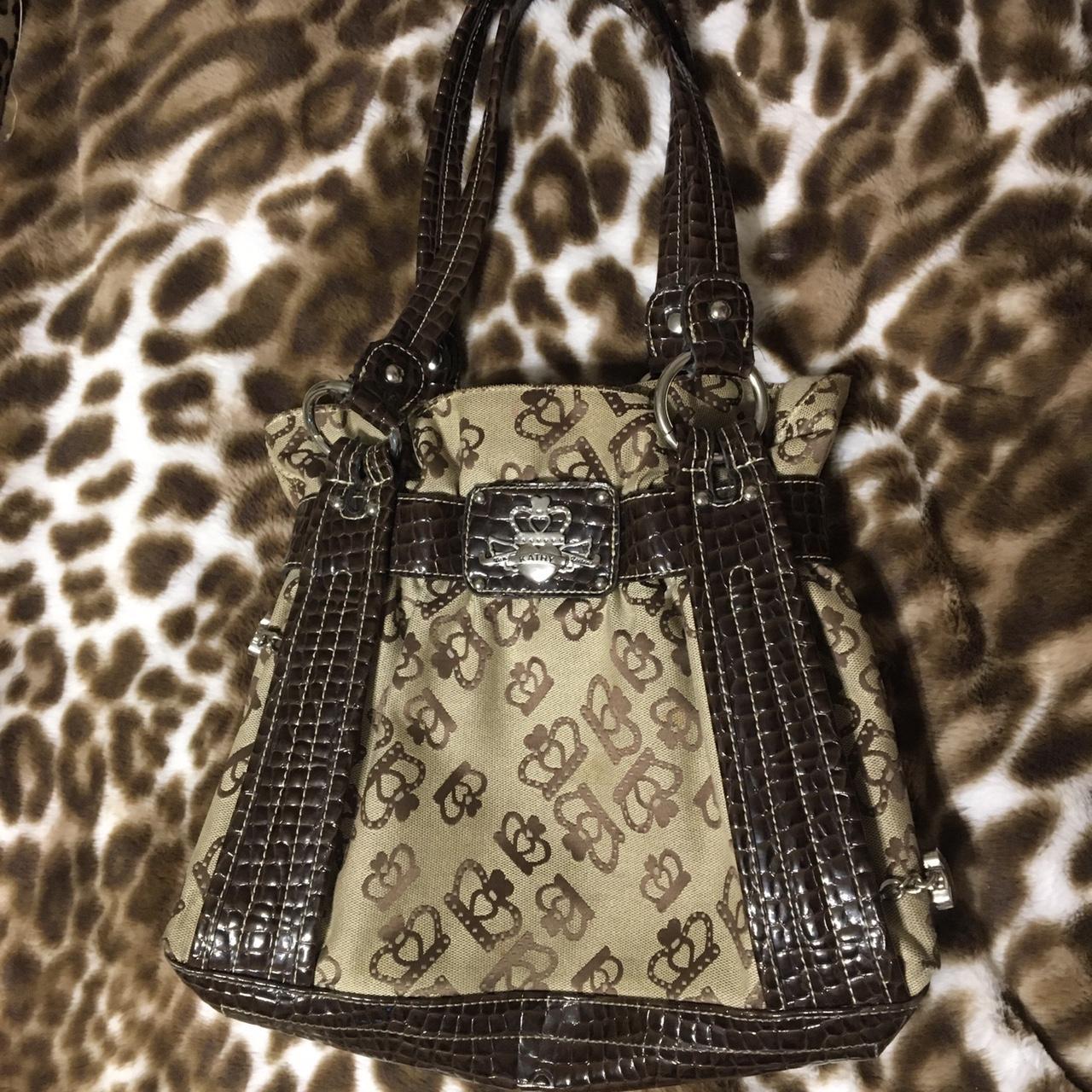 Kathy 2000s Jlo purse!! So cute for a y2k queen🧸🎀 2... - Depop