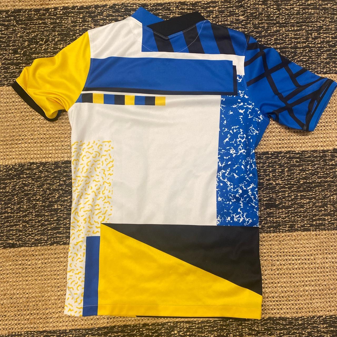 Inter Milan football top condition is good size... - Depop