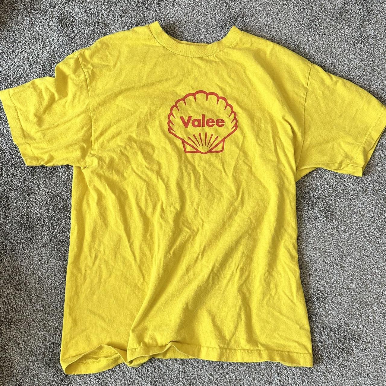 Large yellow Joe Fresh Valee Shell t-shirt. - Depop