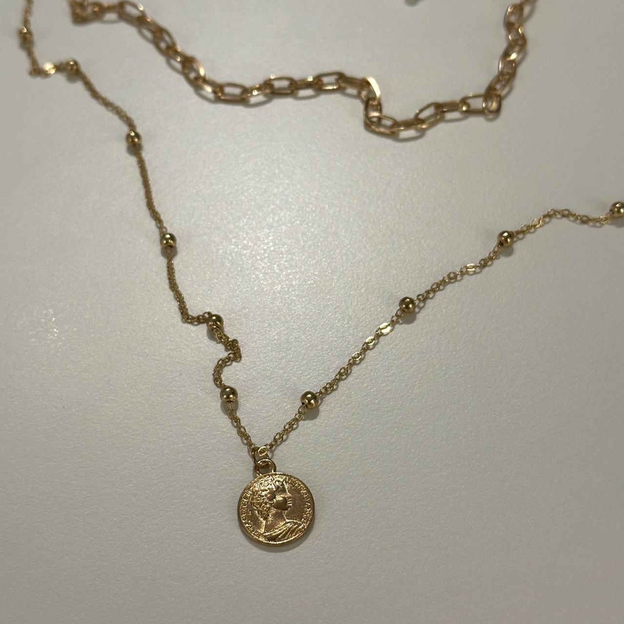 3 in 1 Brandy Melville Necklaces with pearls - Depop