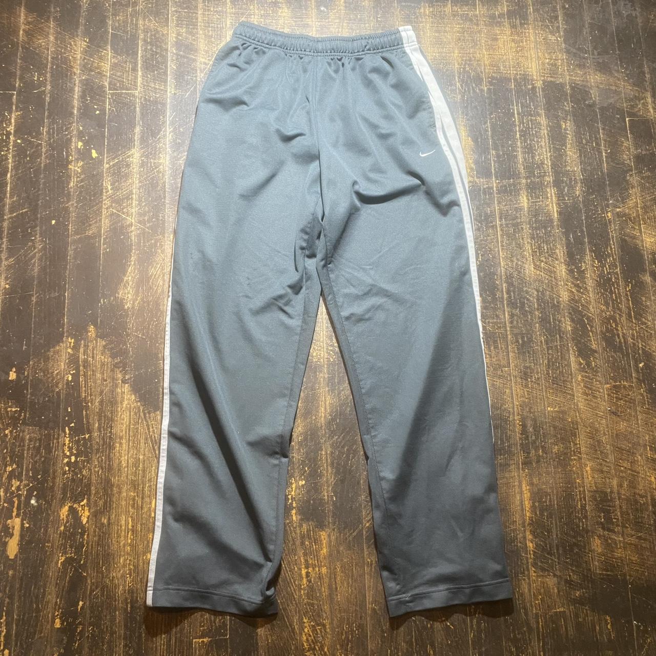grey nike sweats (silver tag) size XL very good... - Depop