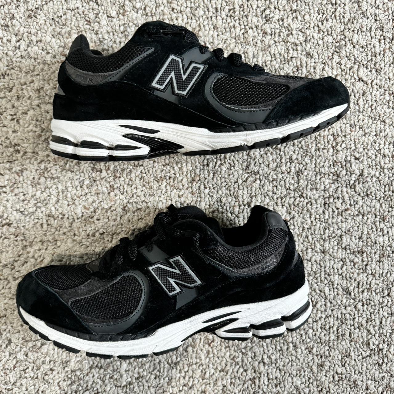 New balance 2002r Black 8/10 condition Comes with box - Depop