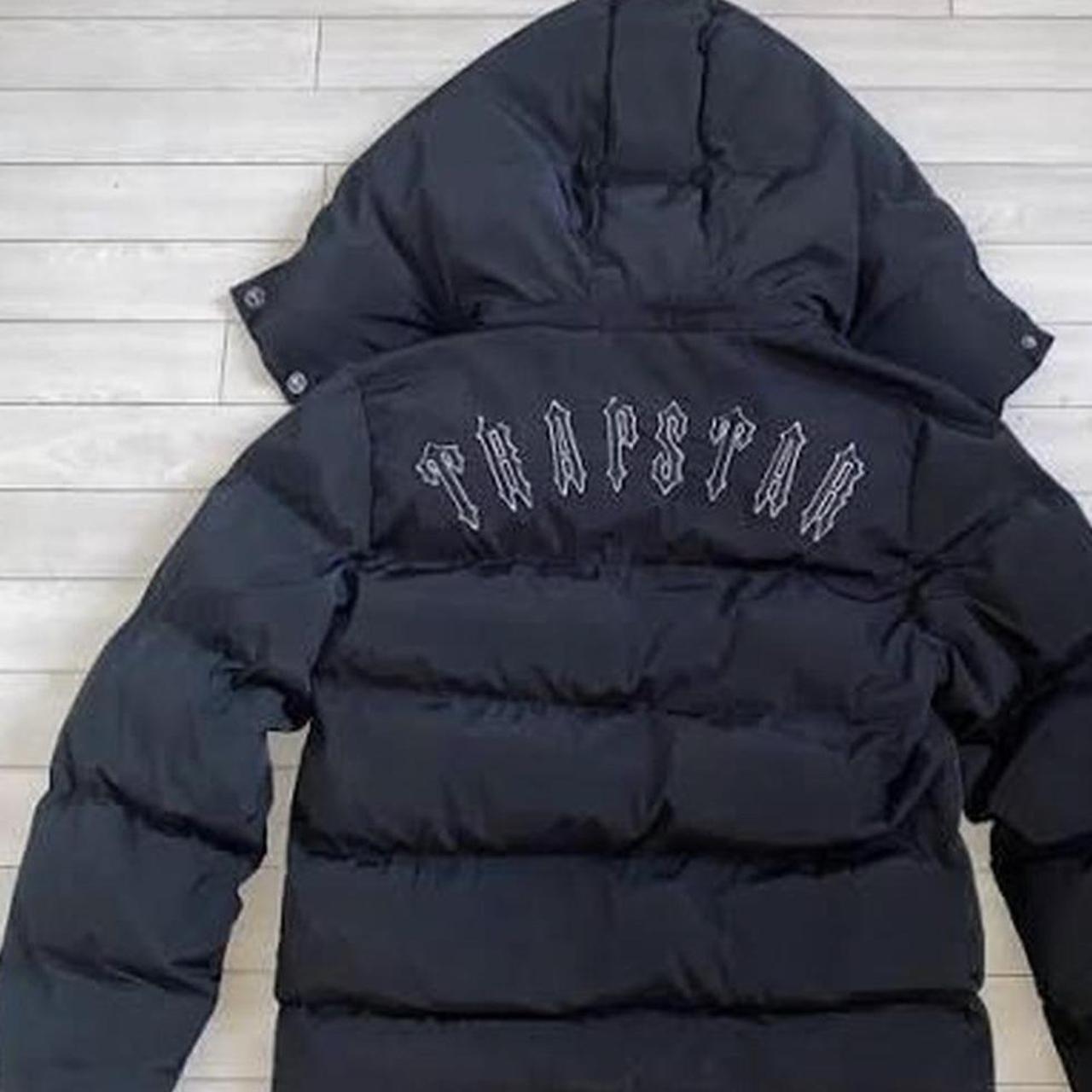 Trapstar coat only worn a few times - Depop