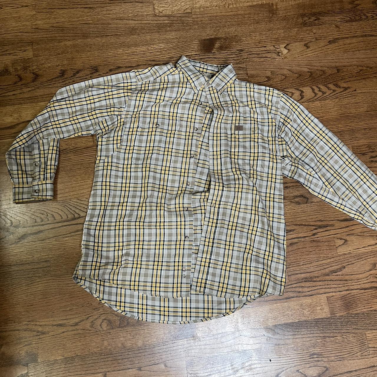 WRANGLER CHECKERED LONG SLEEVE BUTTON UP... - Depop
