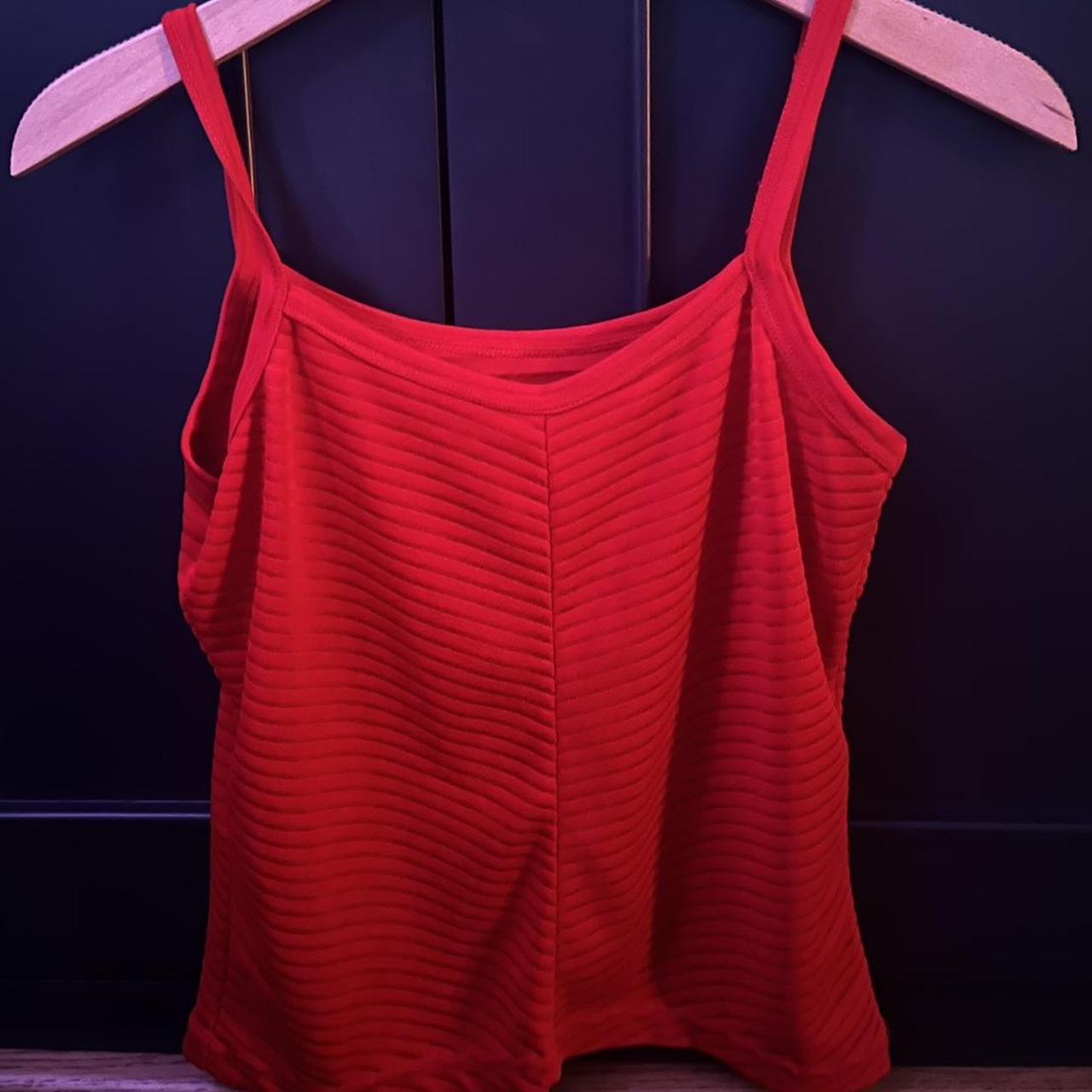 thrifted red ribbed tank no tag - Depop