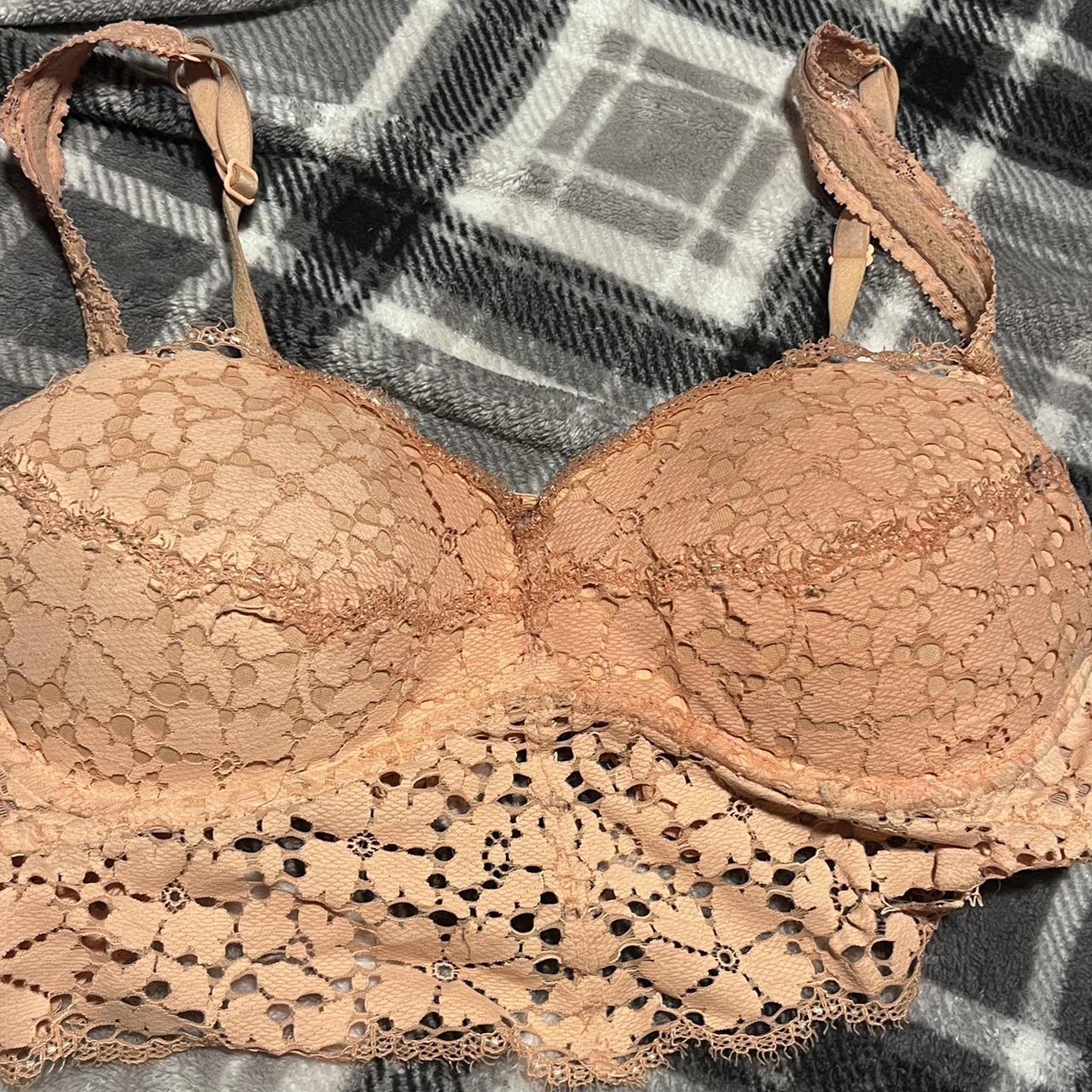 Small bra size 32B - Depop
