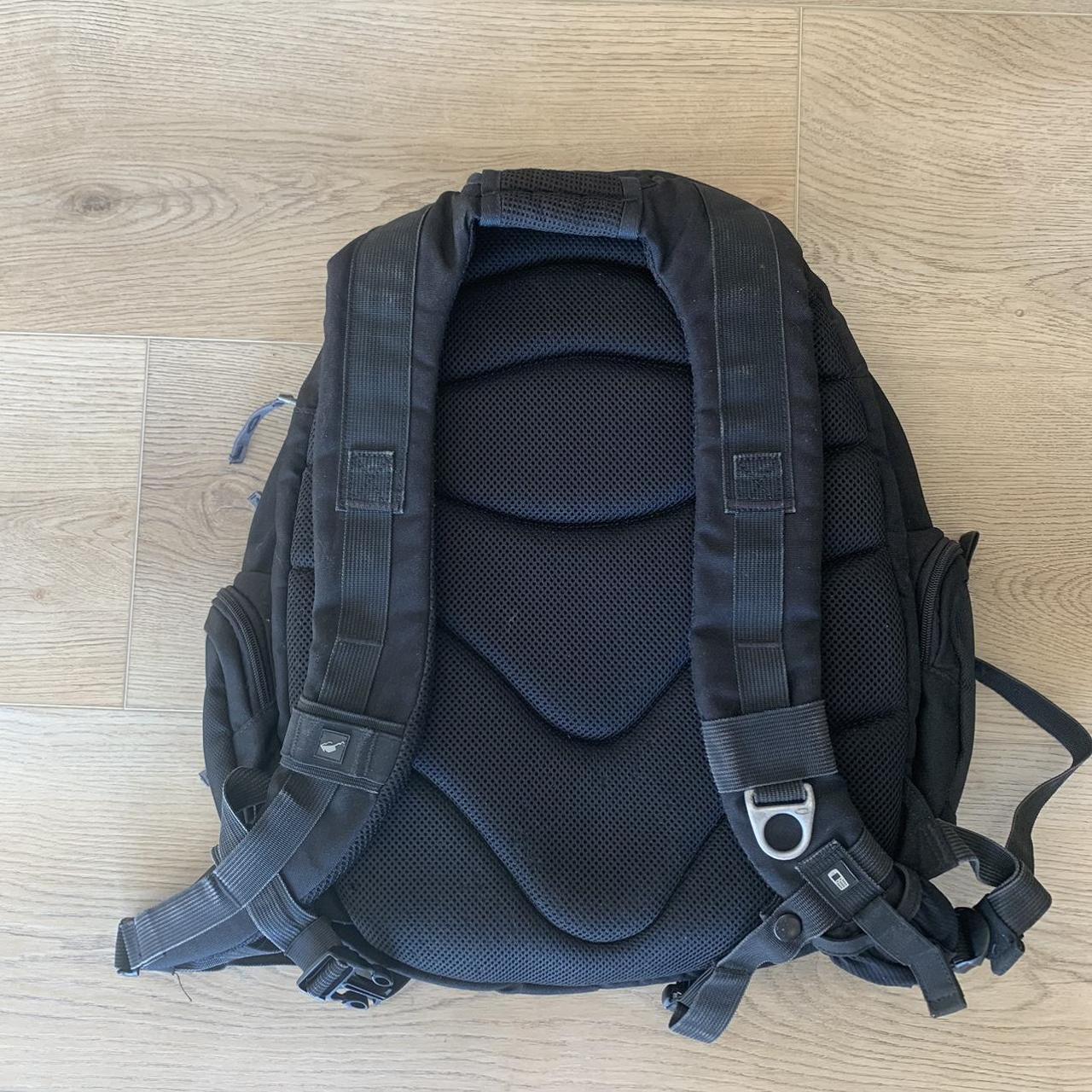 Vintage Oakley flak pack 2.0 in great condition... - Depop