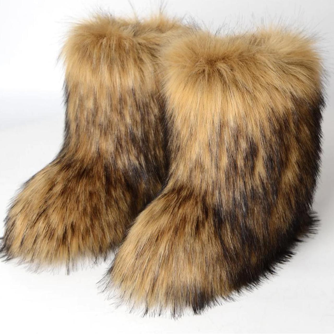 Tan Fur Boots ♡ • perfect for when it gets cold... - Depop