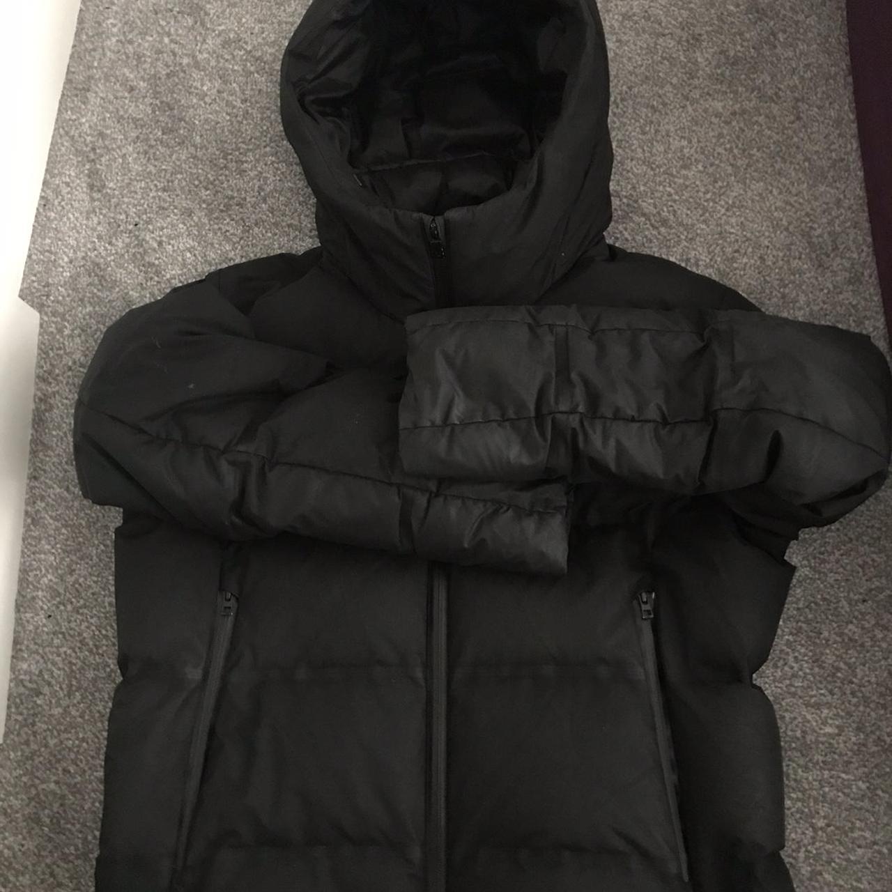 Uniqlo 3d cut parka black size s - Depop