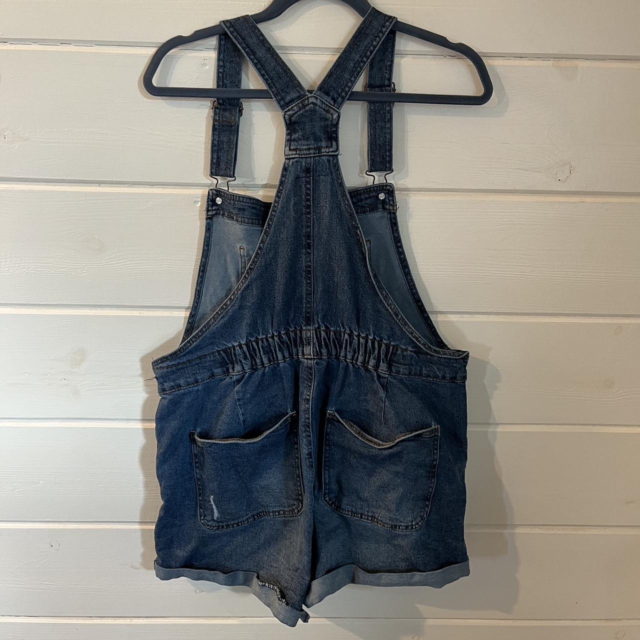 Plus sized dungarees - Depop