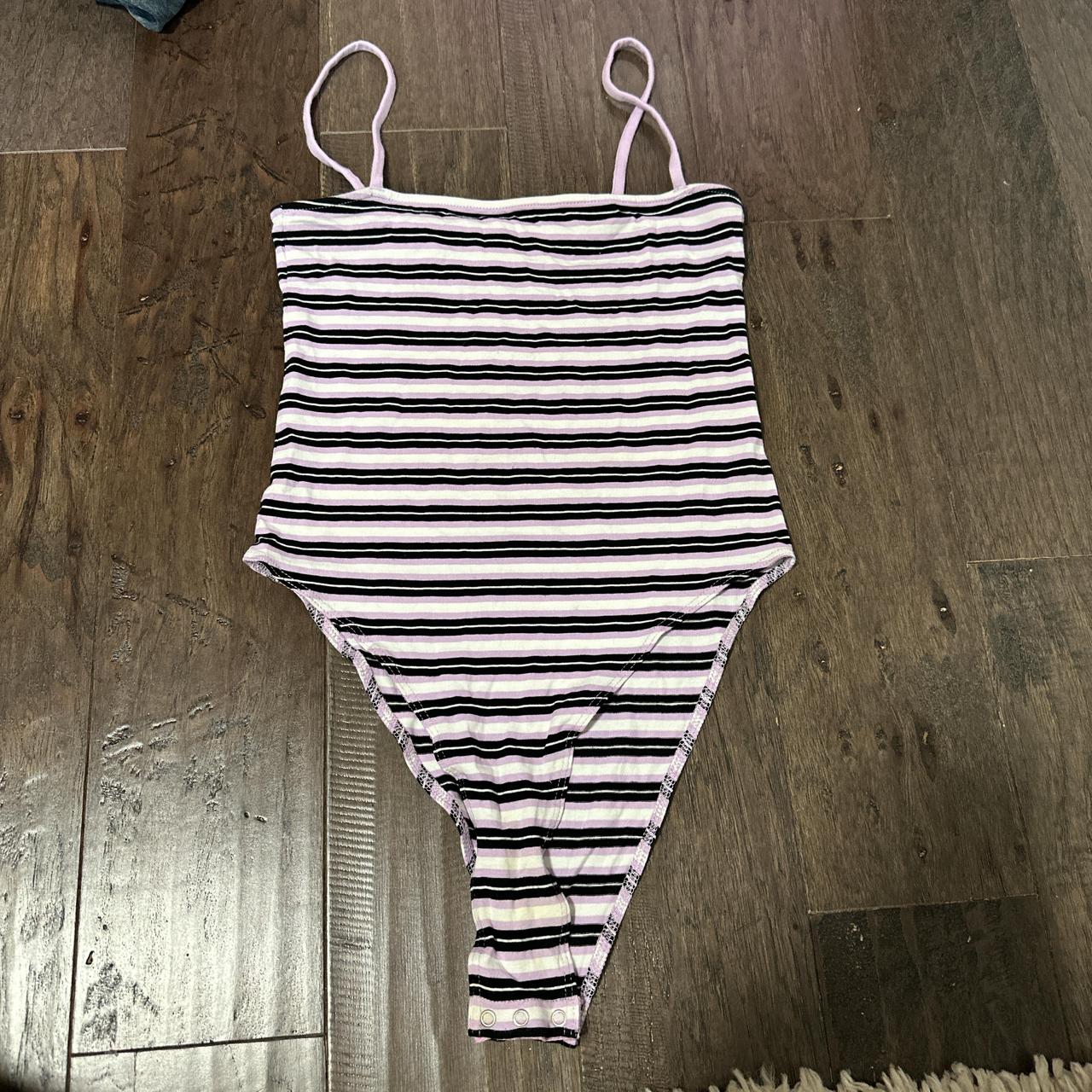 H&M body suit Size:S - Depop