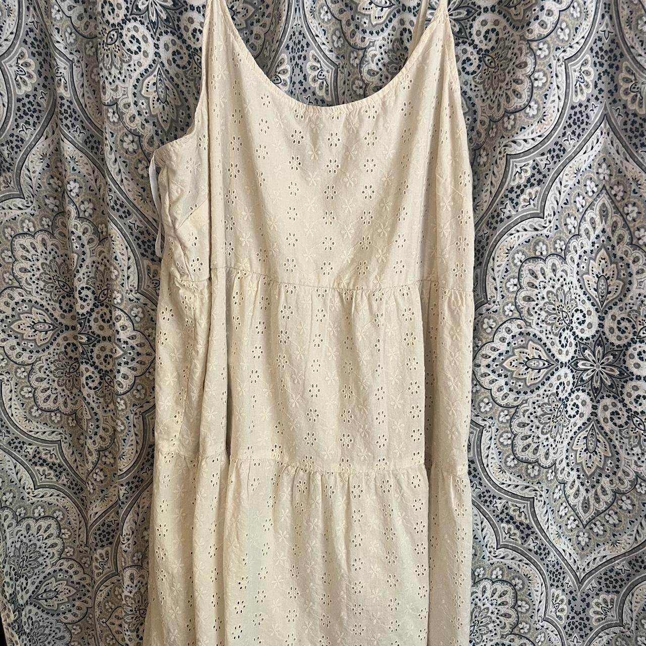 Primark dress! It’s super cute flowery dress and... - Depop