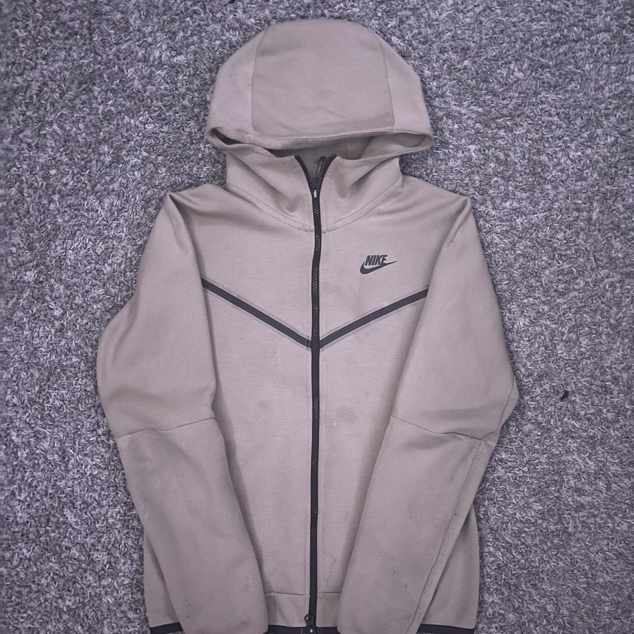 Nike tech fleece hoodie - Depop
