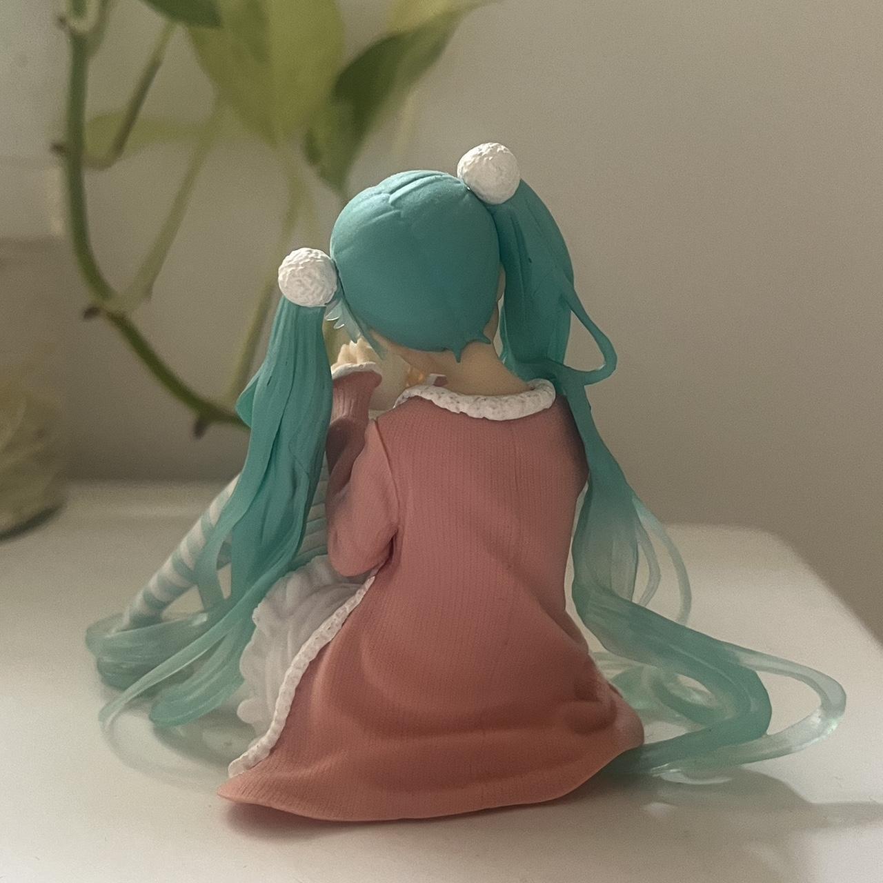cutest hatsune miku figure!! 🕊️💕 #miku #anime #figurine - Depop