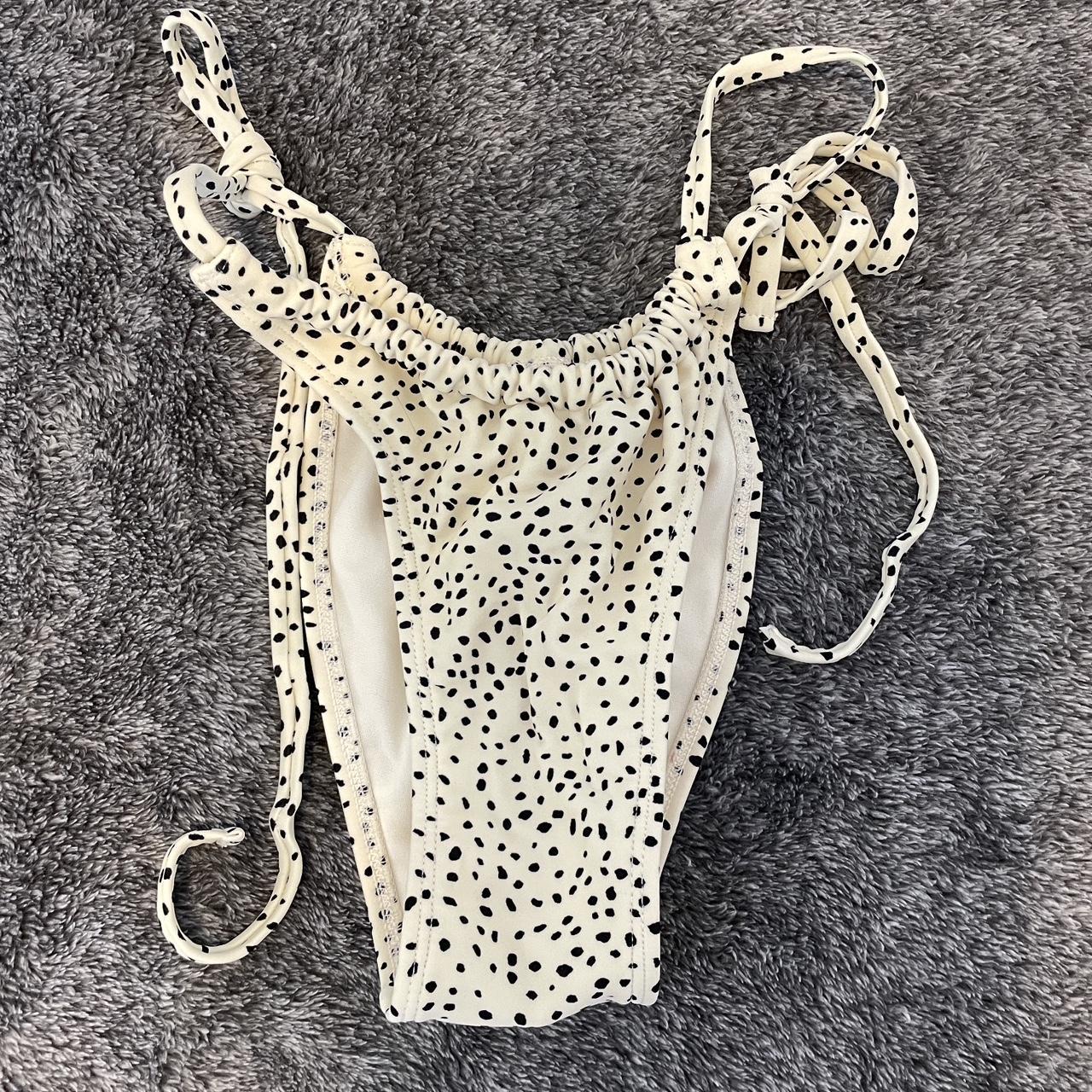 Scrunchie, bikini bottoms - Depop