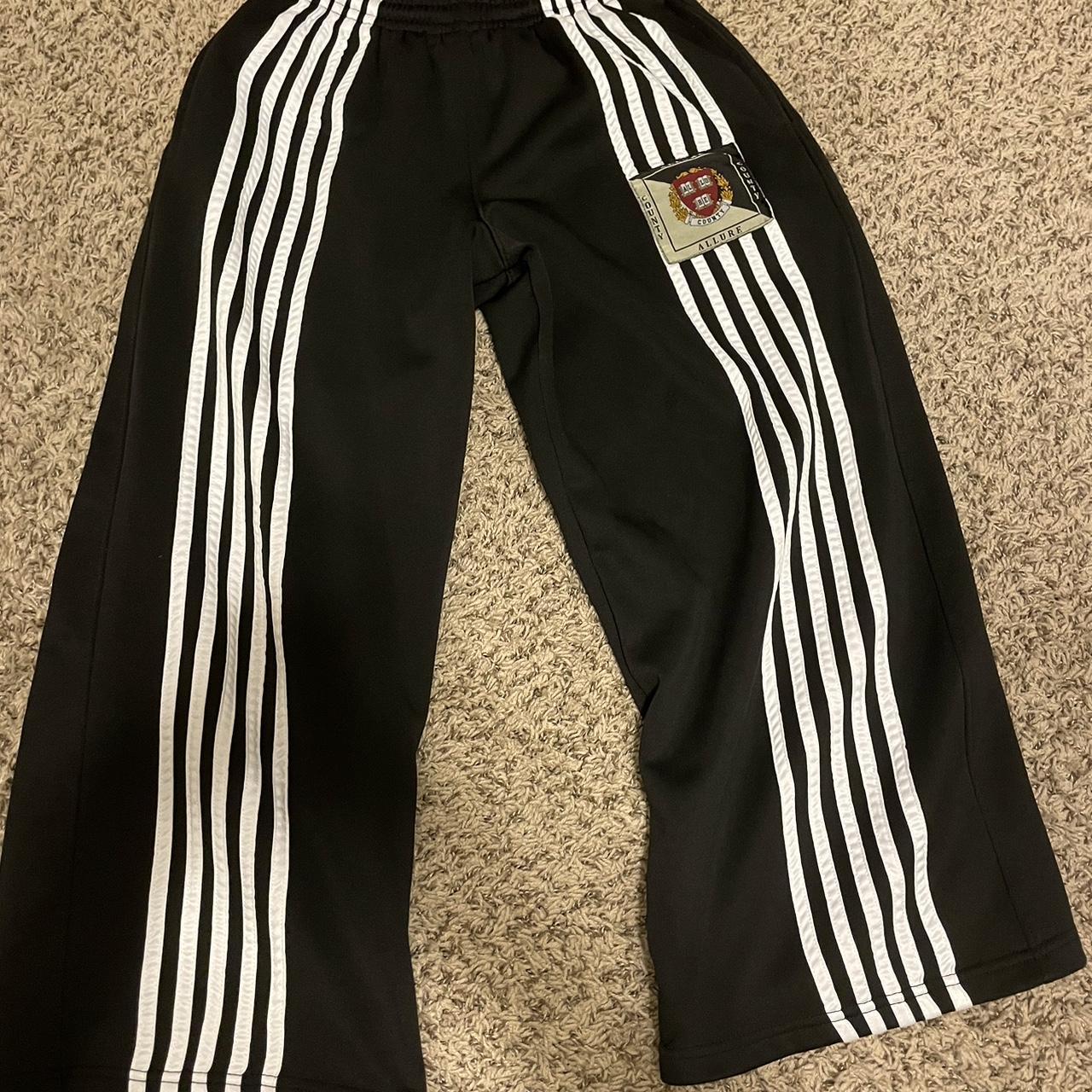 Allure county - Depop