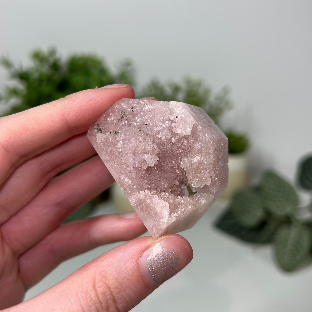 🌸druzy pink flower amethyst freeform🌸 no. 3 🤑FREE... - Depop