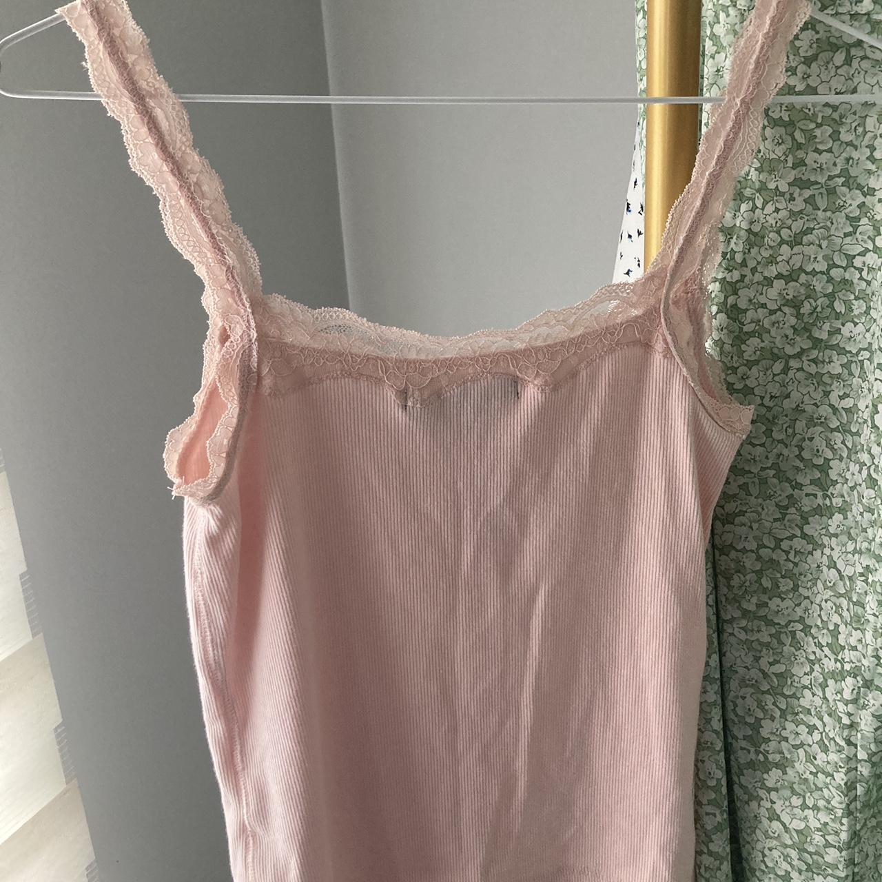 🎀 light pink cute summer tank top with buttons, has... - Depop