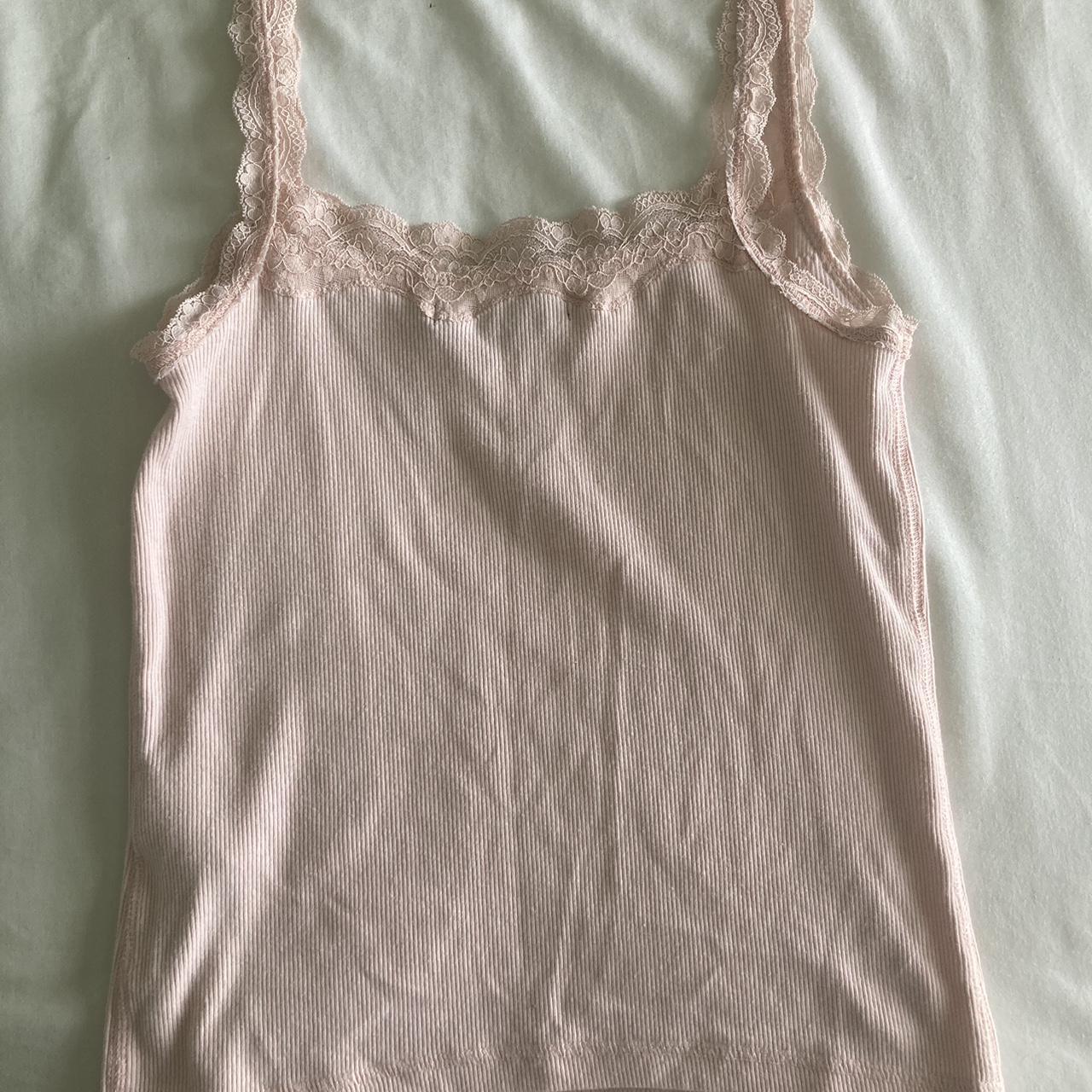 🎀 light pink cute summer tank top with buttons, has... - Depop