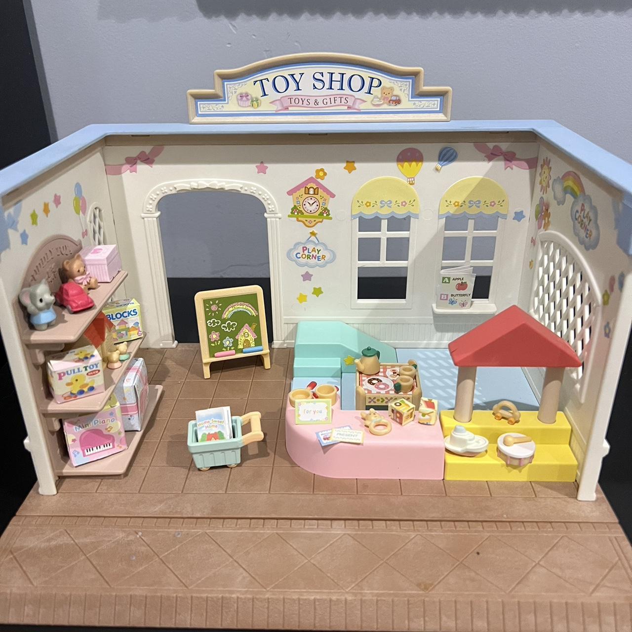 Calico Critters Toy Shop ~comes with everything... - Depop