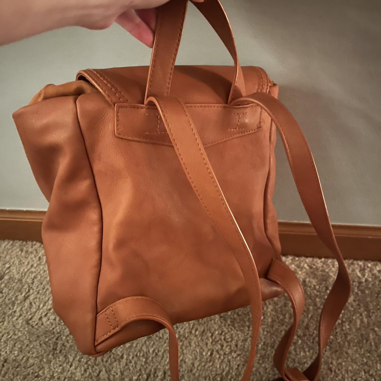 Universal thread small book bag!... - Depop