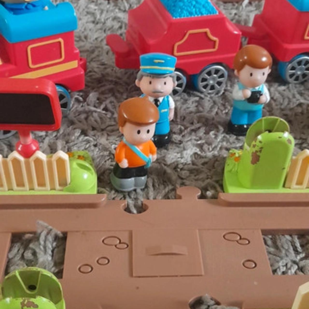 ELC Happyland Magic Motion Train Set Train tested... - Depop