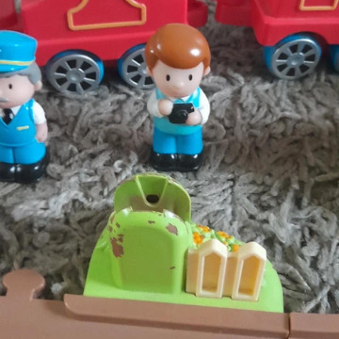 ELC Happyland Magic Motion Train Set Train tested... - Depop