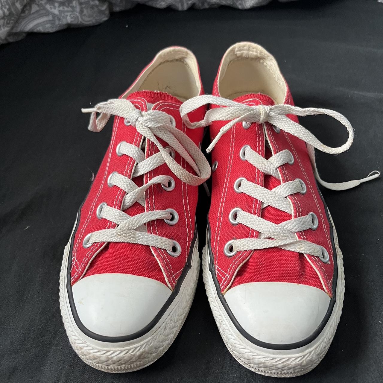 Red old style comverse - Depop
