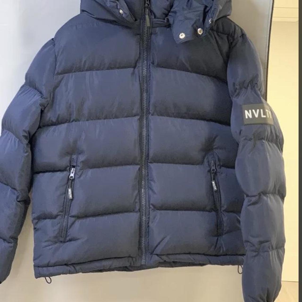 Nvlty navy large puffer... - Depop
