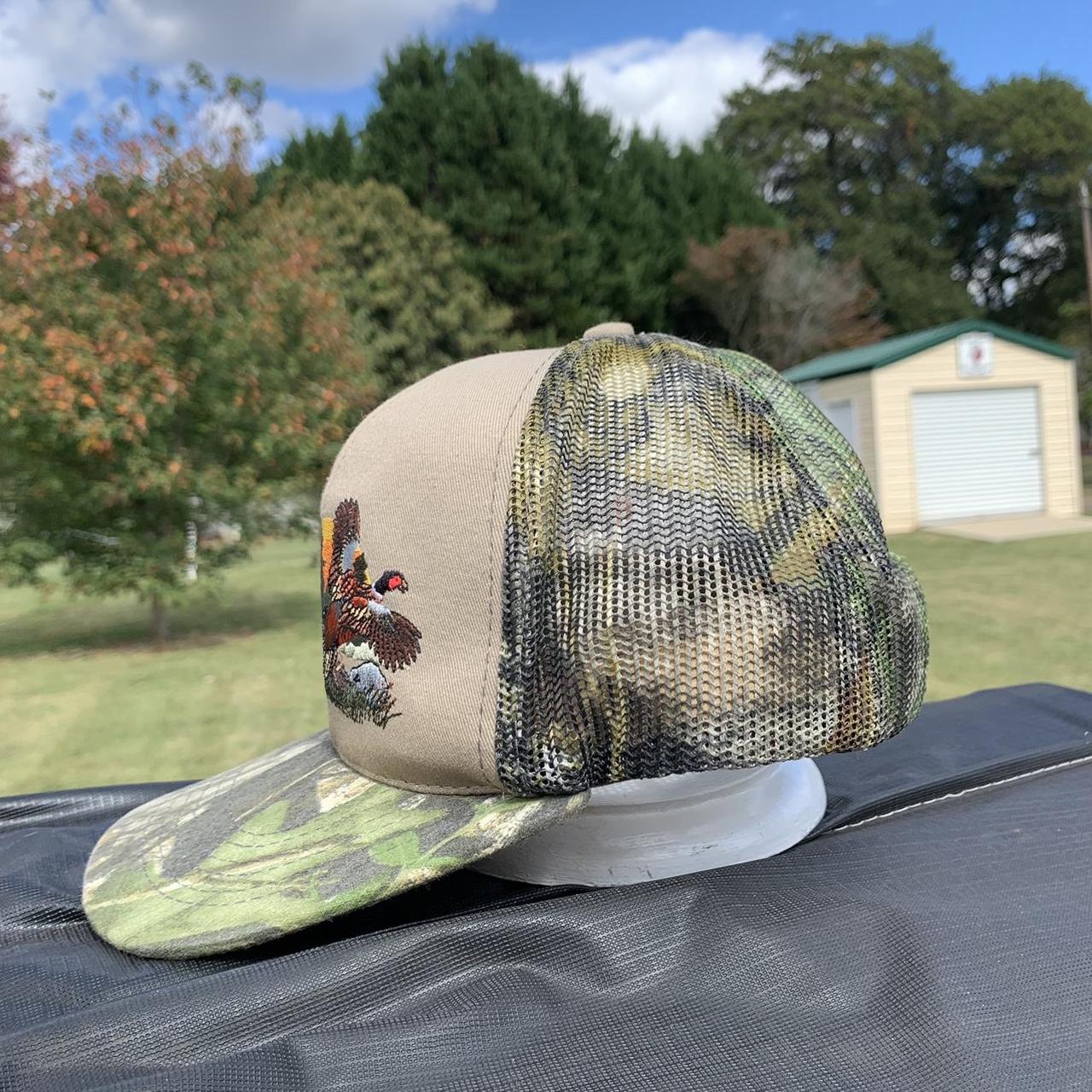 Vintage duck hunting Camo trucker mesh... - Depop