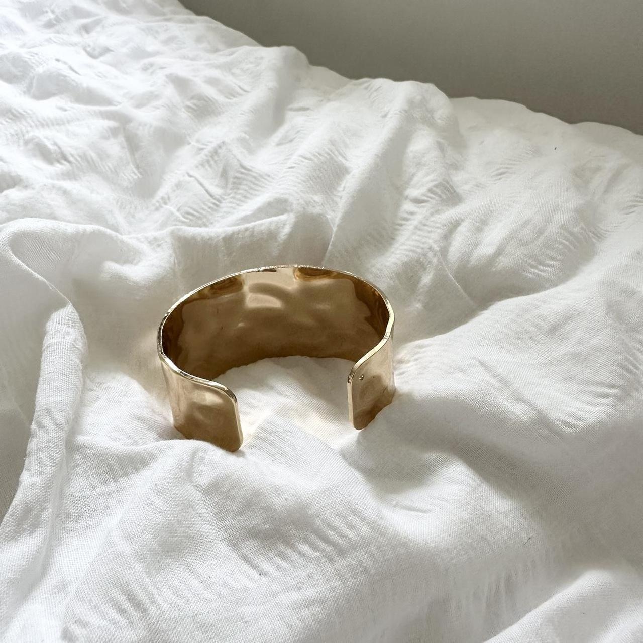 chunky gold bangle perfect bracelet for going out 💛 - Depop