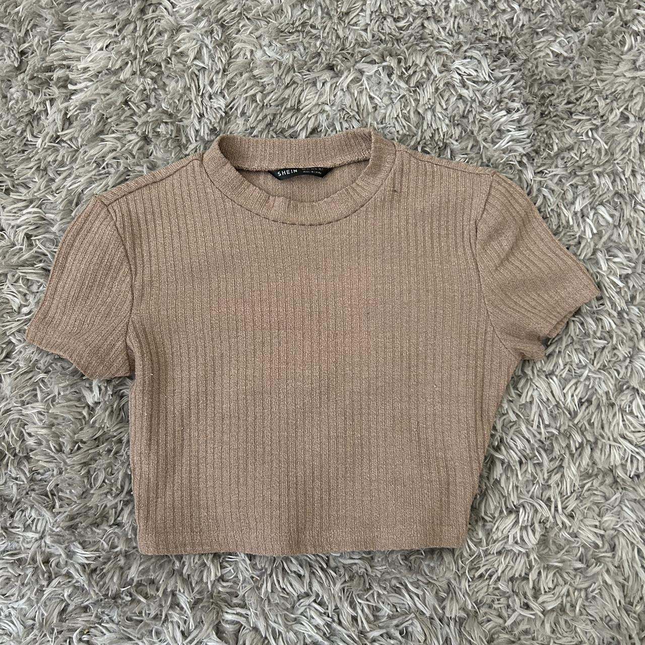 Tan crop top - Depop