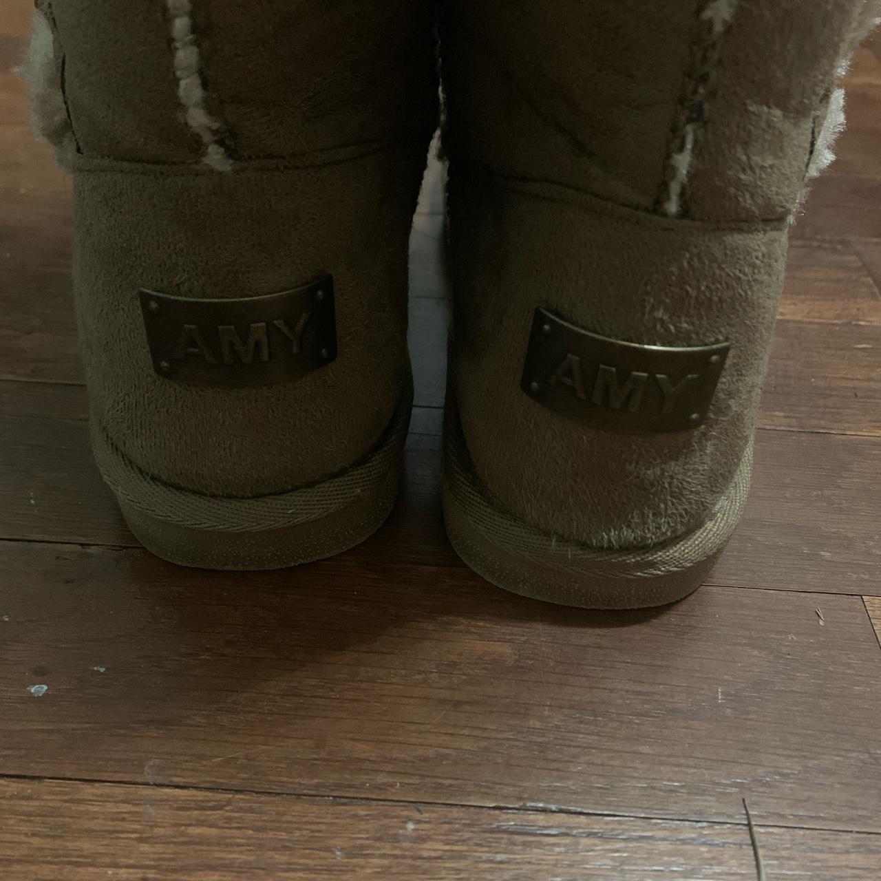 Brown fuzzy boots Only worn a few times #Boots #Winter - Depop