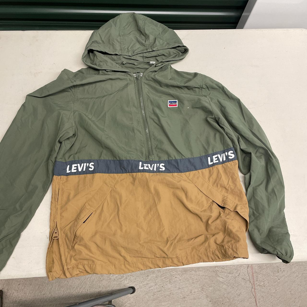 Levi rain coat - Depop